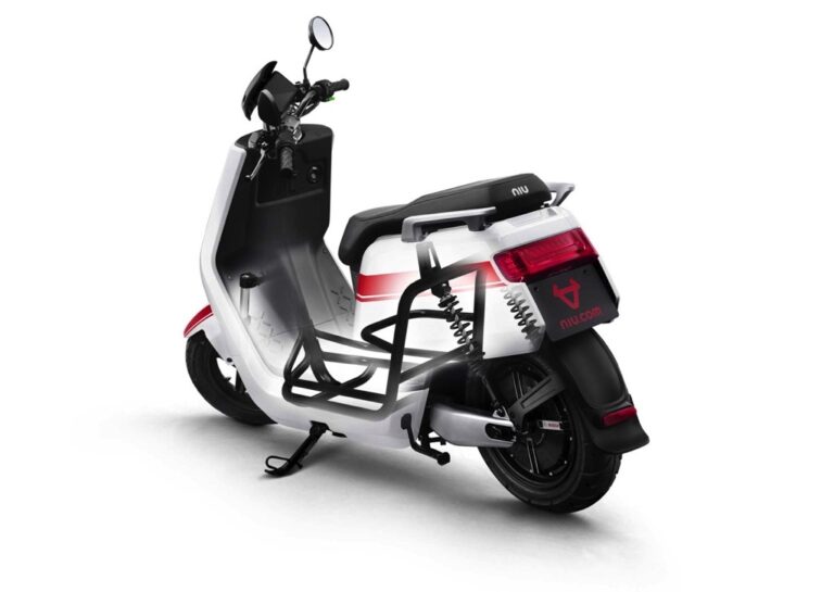 NIU NQi GTS Review (2025) – Price, Specs & Range