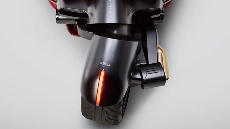 Yamaha Tricera 2025 — Three-Wheeled Electric Concept With Three-Wheel ...