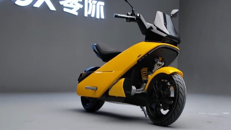 Scoox Zero X7: Radical Electric Mini-Bike–Scooter Hybrid